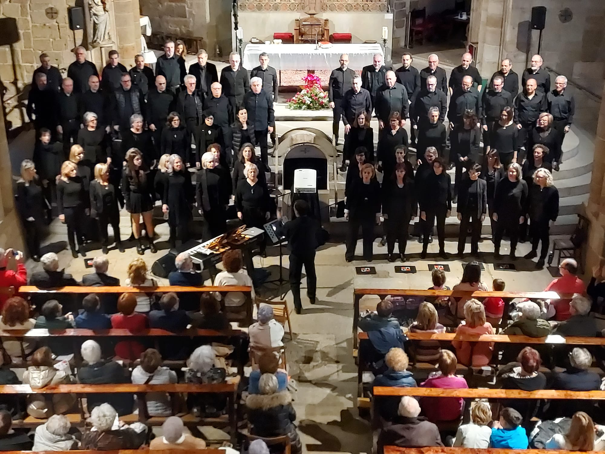 LA CORAL MARISTES MONTSERRAT CANTA A LA VIDA - Coral Maristes Montserrat